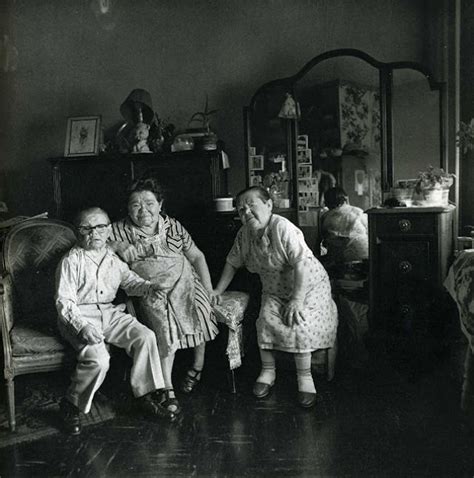 Cult Portrait Photographer Of Freaks Eccentrics Black And White