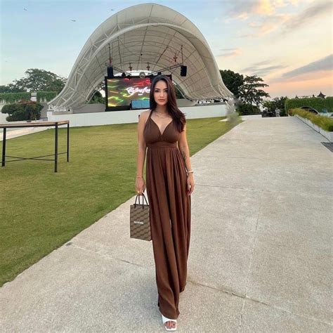 Respons Via Octora Kerap Digoda Artis Dan Dipandang Sebelah Mata