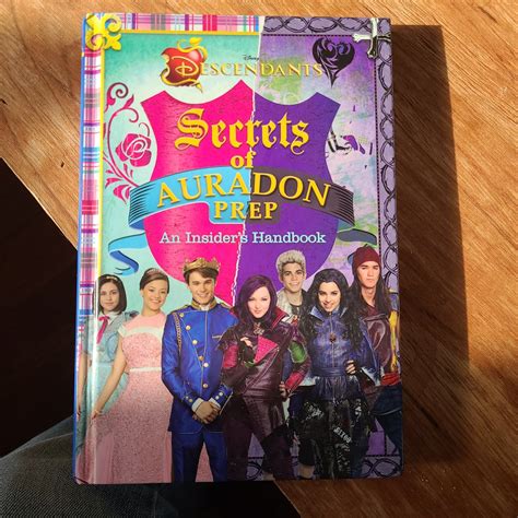 Disney Descendants Secrets Of Auradon Prep