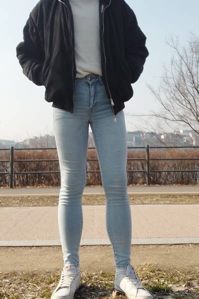 쉬는 날 스키니 입고 외출하기 ㅎㅎ 미리 찍은 사진 Tumbex