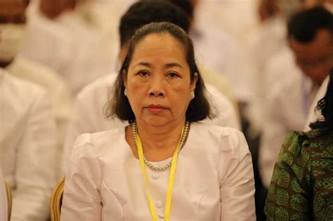 សម្តេចតេជោ ហ៊ុន សែន អំពាវនាវដល់អាចារ្យថា មុនរៀបពិធីសូមសួរម្ចាស់ដើមការសិន ចៀសវាងរឹងទទឹងដាក់គ្នា