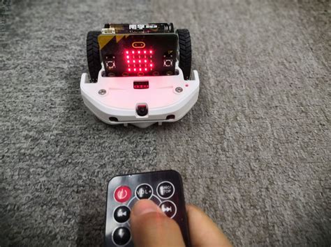 micro maqueen lite with skin blue micro bit educational