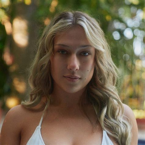 Claire Grimes Clairegrimes11 Snapchat Stories Spotlight And Lenses