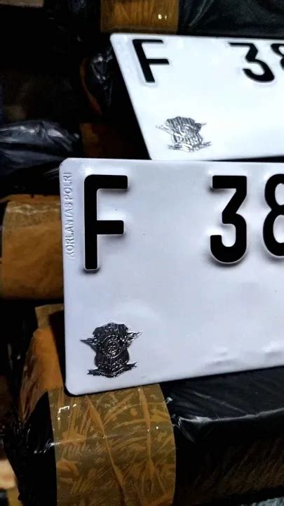 Plat Nomor Sepeda Motor Plat Nomor Putih Lapis Baut Tanam Super Tebal Anti Penyok
