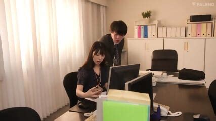 A Story About A Naive Fianc Who Was Made To Cum Over And Over Again By A Slutty Employee At His