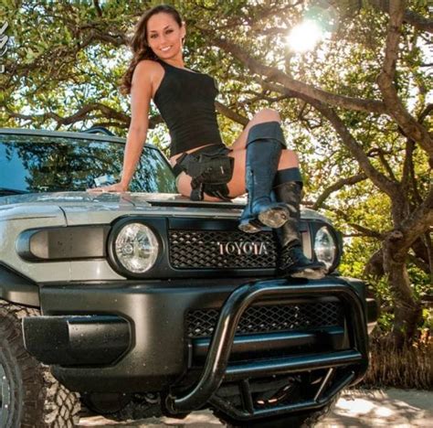 Girls And Guns 63 Pics