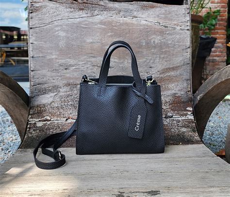 쏘울백 천연 소가죽 베니니 스퀘어 토트백