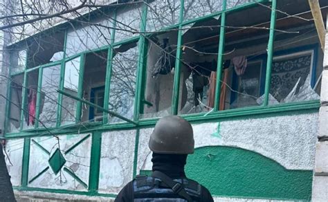 Пошкоджені будинки та електромережа наслідки нічної атаки на Київщину ФОТО Вечірній Київ