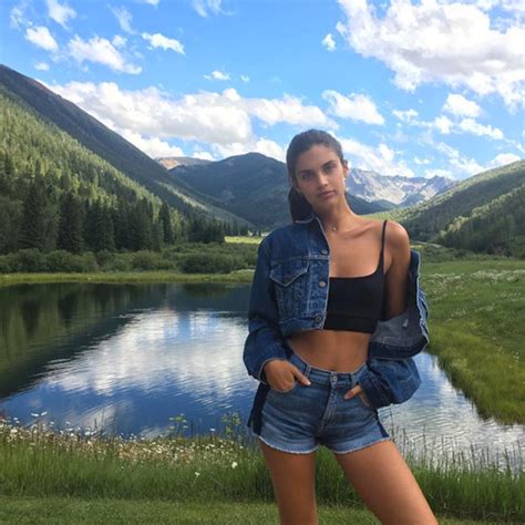 6 Epic Reasons Why Victorias Secret Models Love Aspen