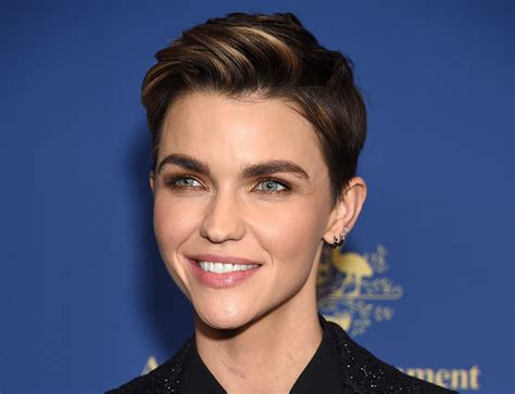 Ruby Rose Uses These 15 Facial Cups To De Puff Her Face Newbeauty