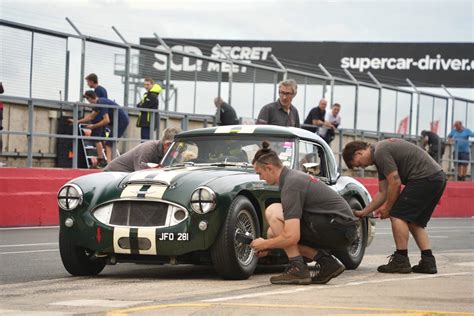 Woolmer Classic Engineering Sponsor Equipe Classic Racing