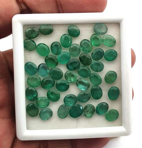10 Ct Natural Zambia Emerald Oval Gemstone Lot At ₹ 500carat Zambian