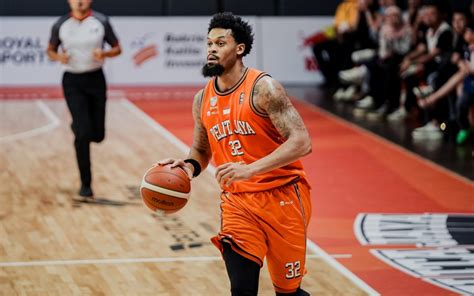 Head To Head K J Mcdaniels Vs Michael Qualls Ibl