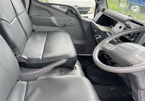 Sold Mitsubishi Fuso Fe83 Box 17ft 910 Lorry 5000kg Kawan Lori My