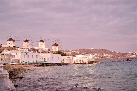 경치가 좋은 관광 그리스 그리스 건축 낭만적인 도시의 뒷모습 따뜻한 라이프스타일 랜드마크 레저 마을 목적지