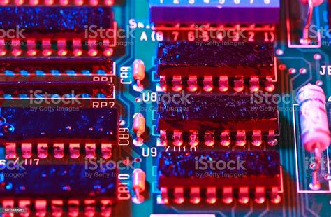 Lampu Merah Prosesor Papan Sirkuit Motherboard Elektronik Komputer Foto