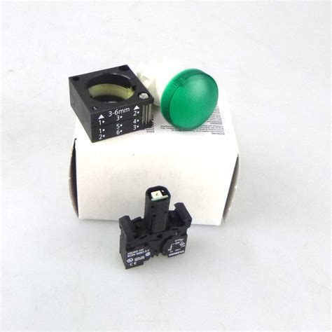 Siemens 3SB3 244-6BA40-0CC0 - Leuchtmelder - spares4less | Günstige ...