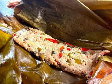 Mantap Pecak Nila Kuah Pedas Di Warung Betawi Pengkolan Mpok Nur