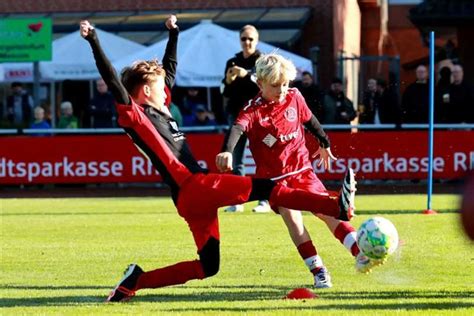 E Jungs Liefern Tollen Finalfight