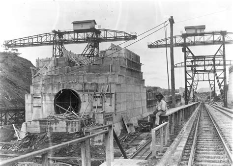 A Timeline Of The Panama Canal Los Angeles Times