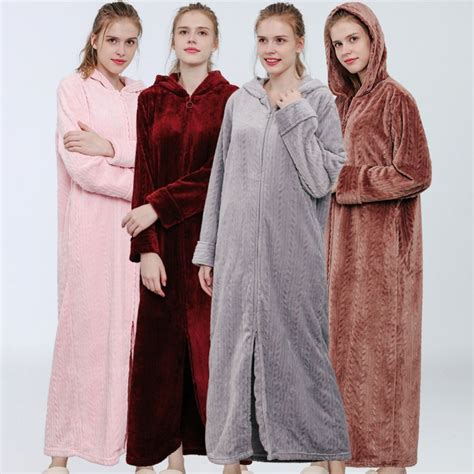 China Wholesale Bold Plus Size Satin Pajamas Factory And Manufacturers