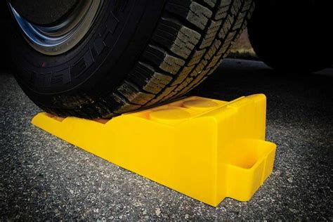 Best RV Leveling Blocks And Ramps For Your RV In 2025 Review