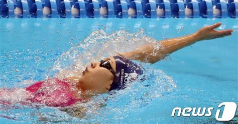 여자 수영 400m 반가운 은메달