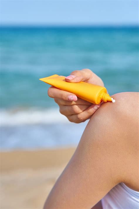 여름에 피부 빨개지며 가려울 때 빠르게 대처하는 법 데일리