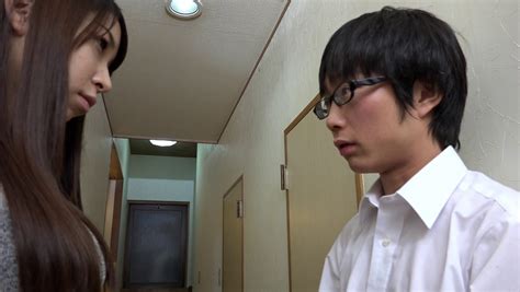 ママには秘密だよ」近所のママ友たちに女のカラダを教えてもらい、思春期の僕のチ コは破裂しそうです 204090 人気av女優観察日記 無料