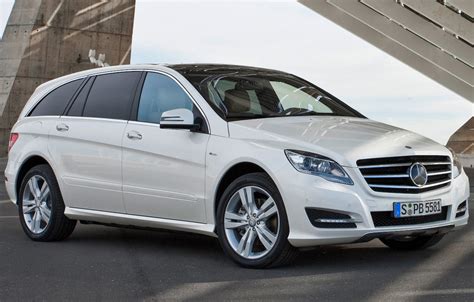 Mercedes R Klasse Facelift Pictures Leaked Autoevolution