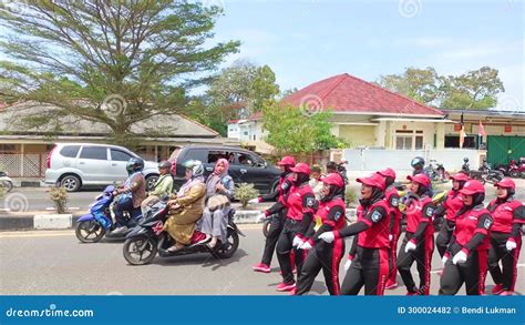 Women S Marching Troops In Red And Black Uniforms Stock Footage Video Of Cloth Berbaris