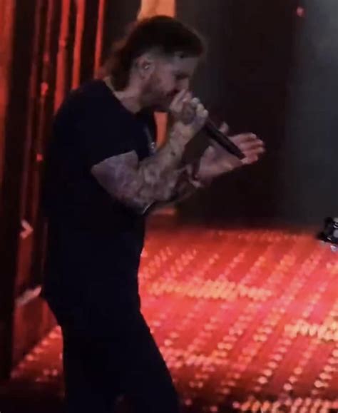 Judging By His Physique M Shadows Looks Pretty Big And Looks Like He Does Or Did Work Out And I