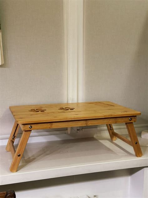 Деревʼяний розкладний регульований столик під ноутбук чи сніданки 700 грн Меблі для вітальні