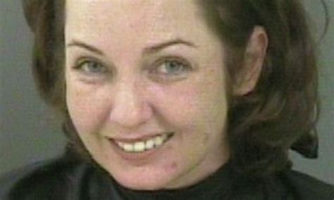 Mamma Mia Nasty Mother Bites Teen Daughter For Turning Off Rhianna Tunes Daily Mail Online