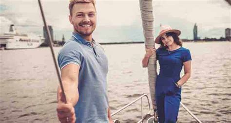 Interdependent Relationship Characterstics And Ways To Build It Interdependent Relationship Characterstics And Ways To Build It
