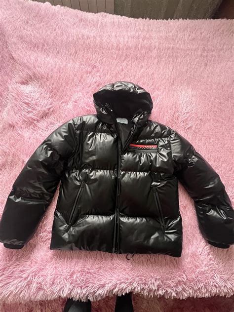 Куртка пуховик Prada — ціна 3900 грн у каталозі Пуховики Купити жіночі