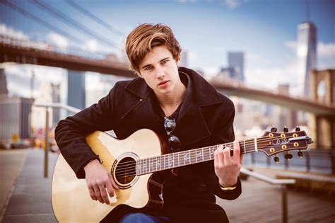 Joel Adams 3 Jahre Nach X Factor Die Erste Single Des Australiers