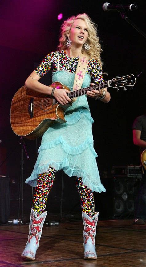 این تصاویر تیلور سوئیفت را هیچجا پیدا نمی کنید چی بپوشم