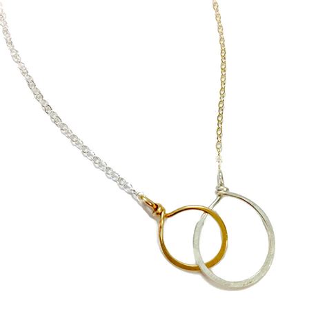 Interlocking Circle Necklace Julietutonjewelry
