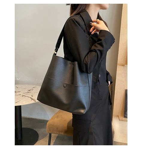 보부상가방 여성 숄더백 가방 가죽 제니가방 명품 휘뚜루마뚜루 드리핑백 나일론 호보백 구름 미니 드리핑백 에코 티몬