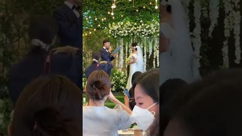 결혼식에서 하객을 눈물 바다로 만든 신랑의 편지 혼인서약서 대신 Youtube