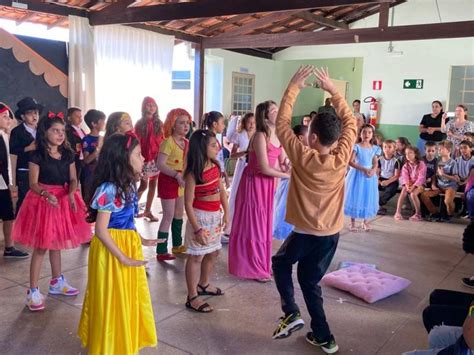 Biblioteca Da Escola M Paulo Jacinto De MendonÇa É Inaugurada