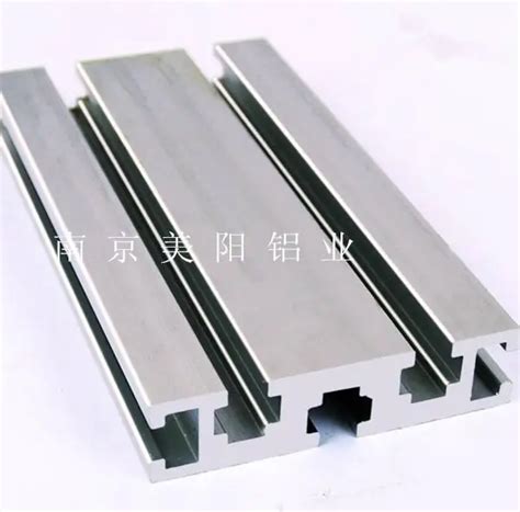 2080 그램 알루미늄 프로파일 사용자 정의 조각 기계 패널 가공 라인 무료 절단 프로파일machine Aluminummachine Tapsmachine Money