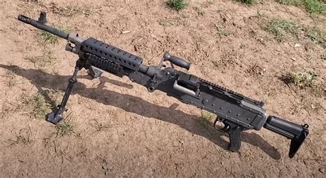 Середній кулемет M240b Alex Saint Відео Military References