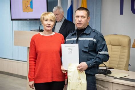 Городским спасателям вручили благодарственные письма за безупречную работу Источник Online
