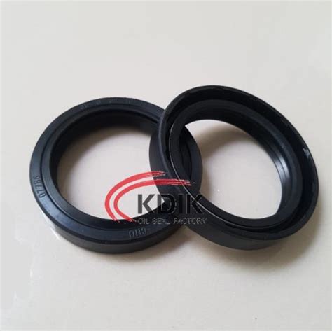 Axle Case Oil Seal 40*52*10/10.7 OEM MD731708 for Mitsubishi - China ...
