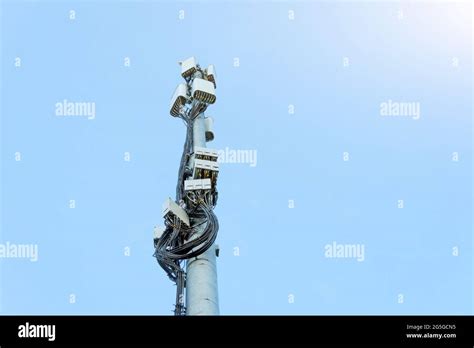 Cellular Macro Base Transceiver Station Telecommunication Tower Wireless Communication Antenna