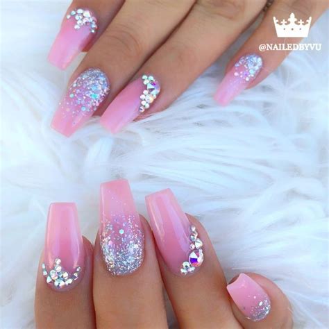 Pin By Andreia Barbosa On Nails Pink Bling Nails Rhinestone Nails