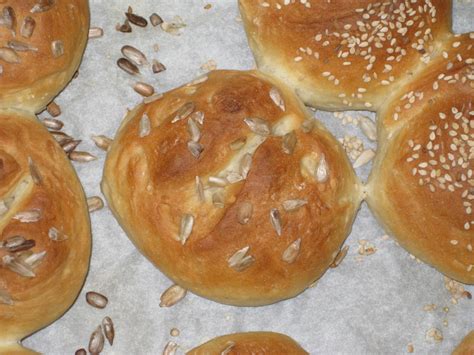 무료 이미지 요리 빵 굽기 간식 디저트 먹다 수제의 심지어 구운 롤 가려워하는 싱싱한 해바라기 씨 참깨 구운 식품 저녁 예배 셀버백 무언가