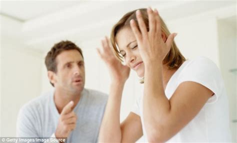 MCouple App Lets You See EVERYTHING Your Partner Does On Their Phone Daily Mail Online